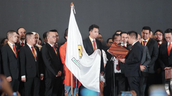 Lantik Pengurus HIPMI, Ini Pesan dan Arahan Presiden Jokowi